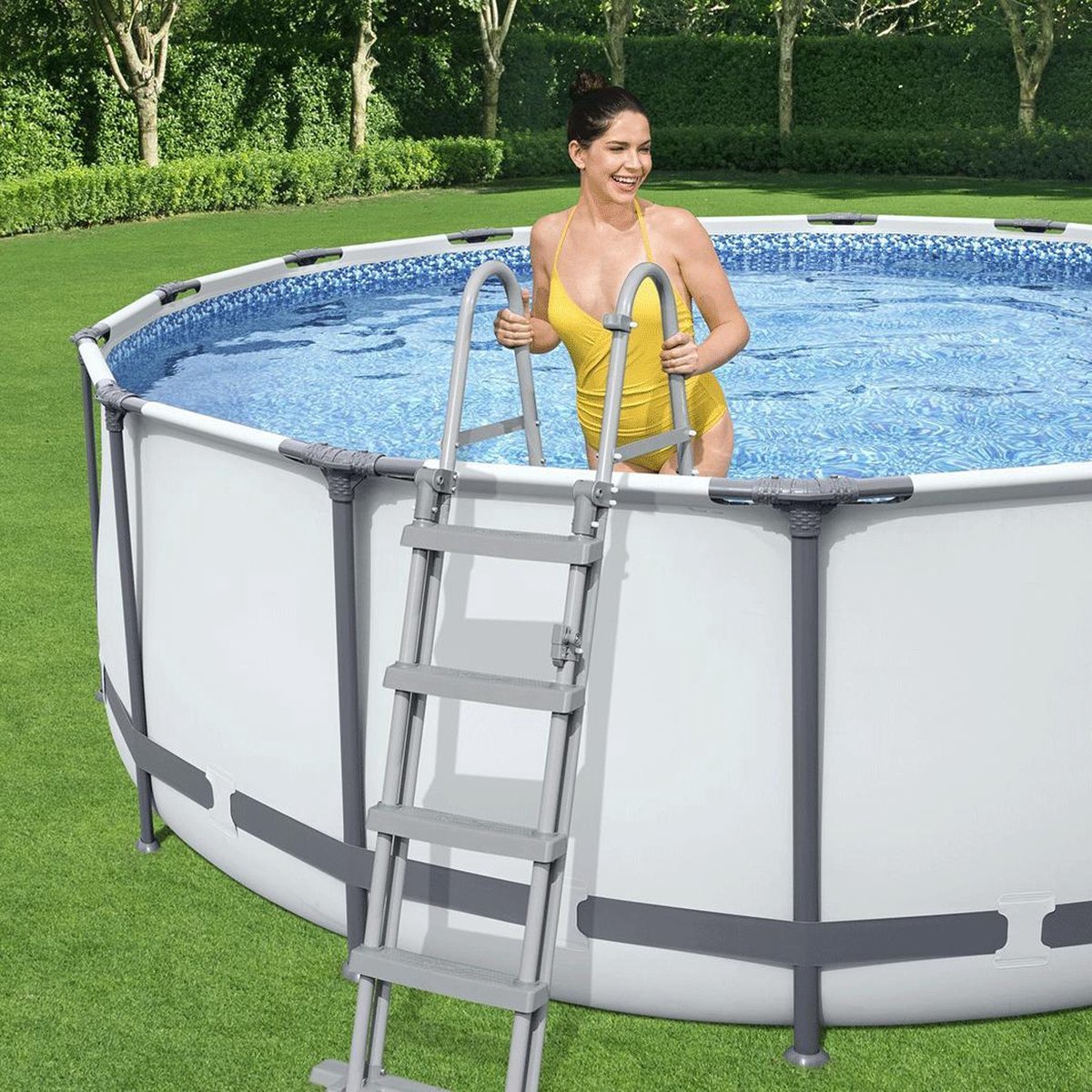Folding Above Ground Metal Swim Pool Ladder, 122 cm – BESTWAY 58331